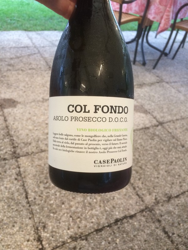 Prosecco Col Fondo und Prosecco Wein